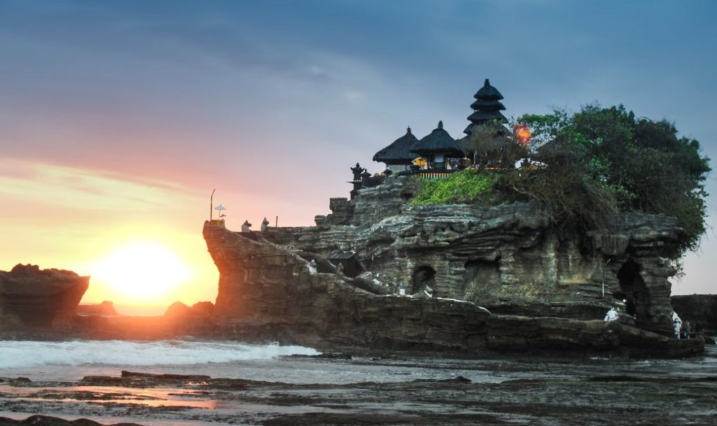 Eksplorasi Detail Kecanggihan dan Uniknya Desain Arsitektur Bali - Archiola